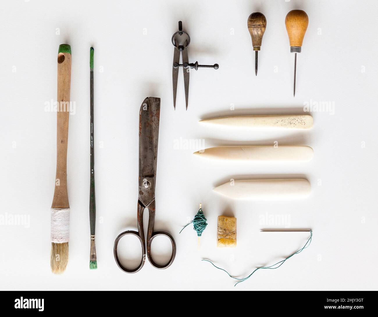 Curved bone folder hi-res stock photography and images - Alamy