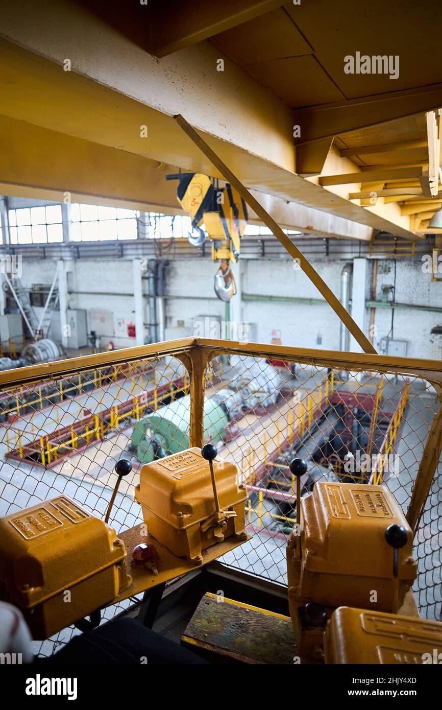 Overhead Crane Operator