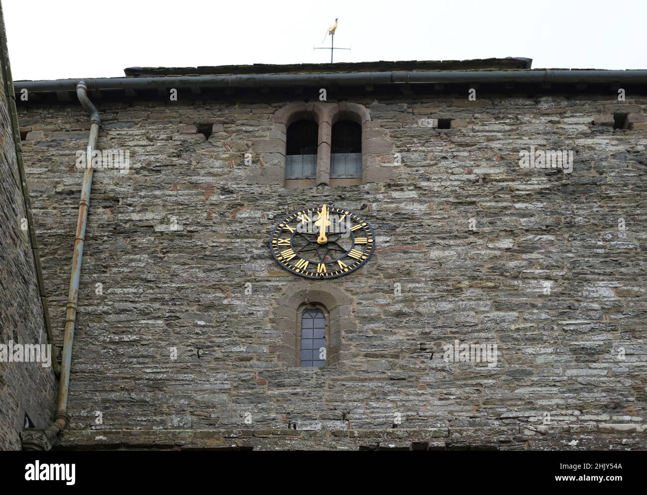 The clock on St George's church Clun showing 12.00 midday Stock Photo ...