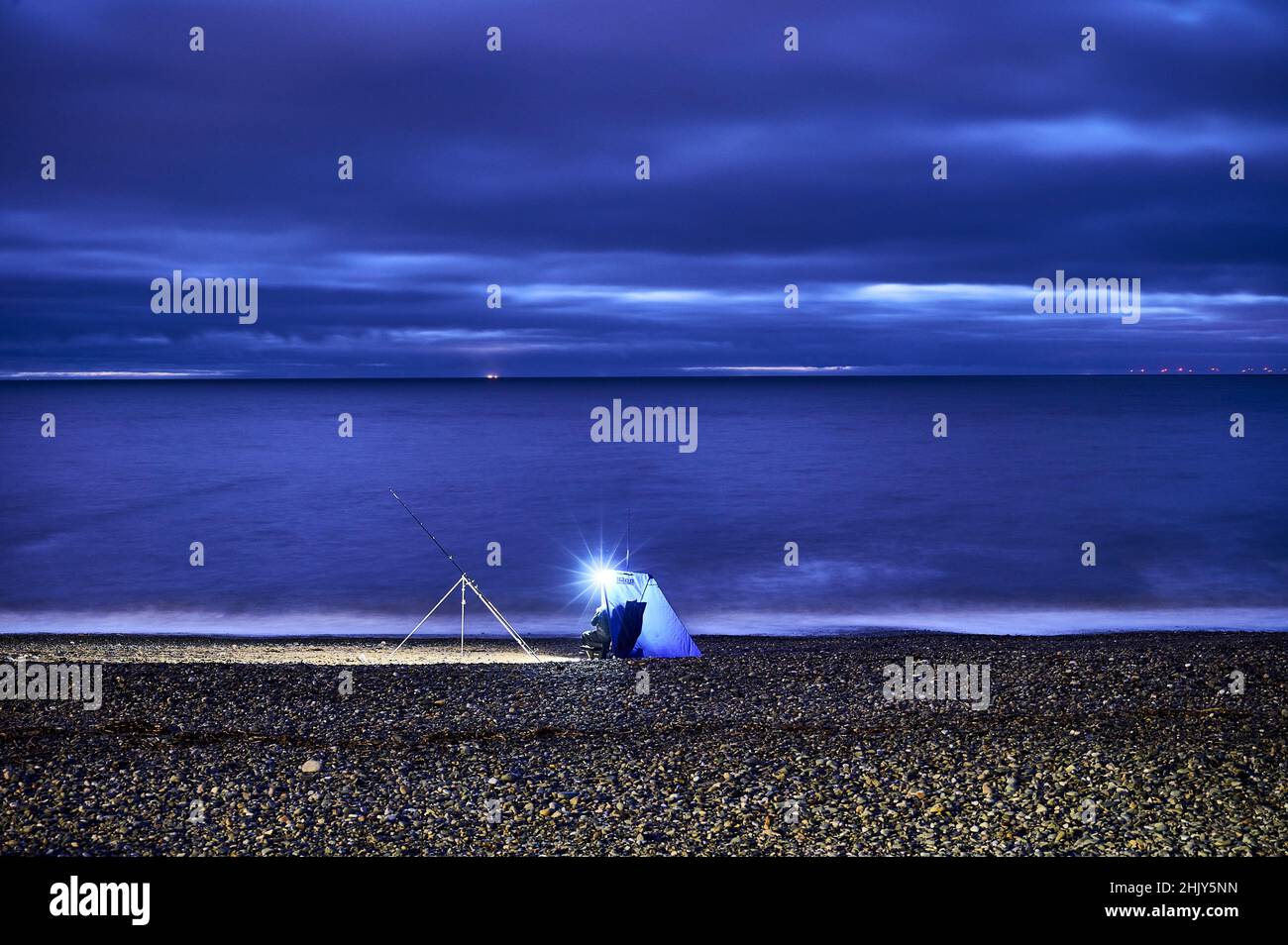 High pitched waves hi-res stock photography and images - Alamy