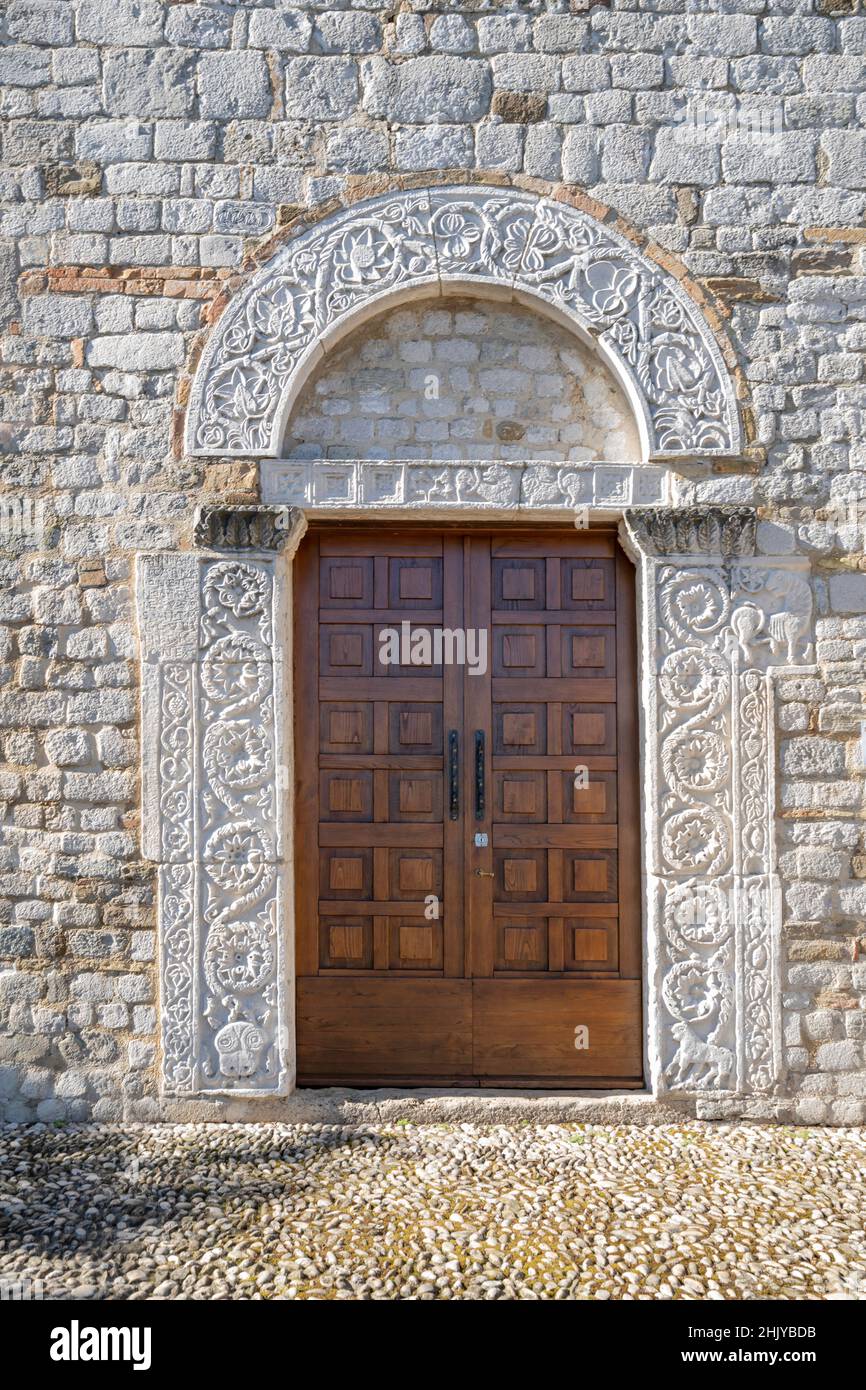 Abbey of San Clemente al Vomano, Portal, Guardia Vomano, Notaresco ...