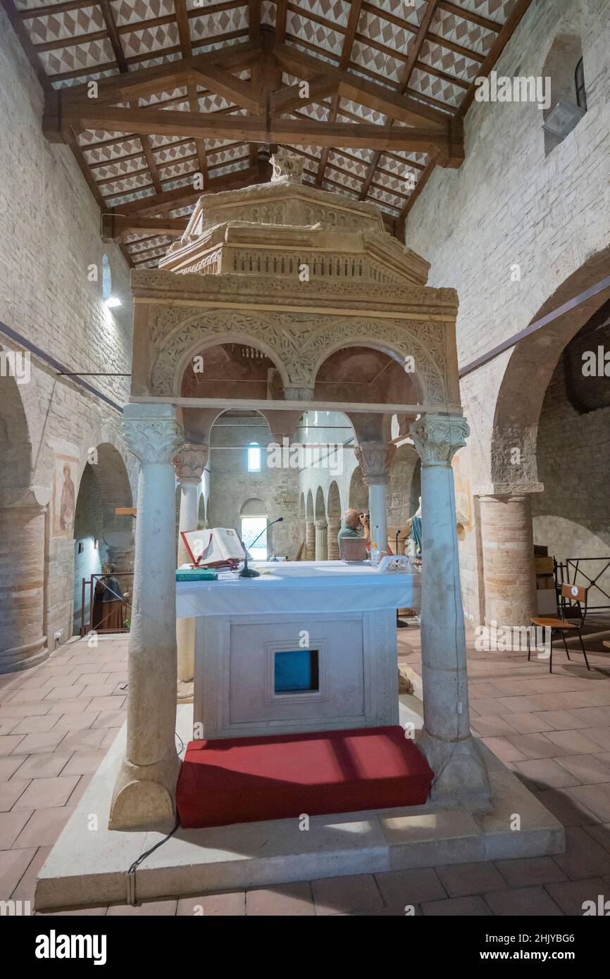Abbey of San Clemente al Vomano, Interior, Guardia Vomano, Notaresco ...