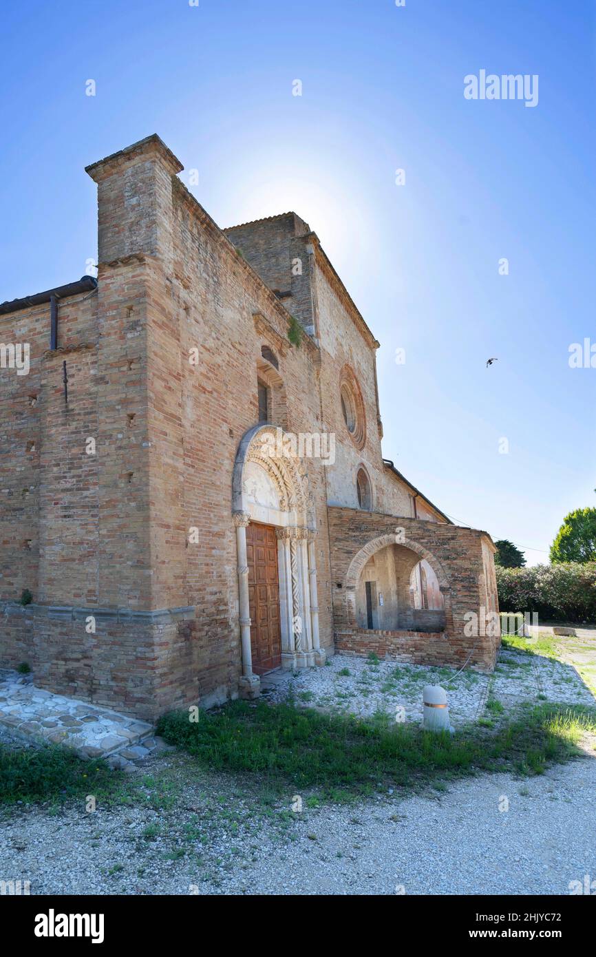 Church of Santa Maria di Propezzano, Notaresco, Abruzzo, Italy, Europe ...