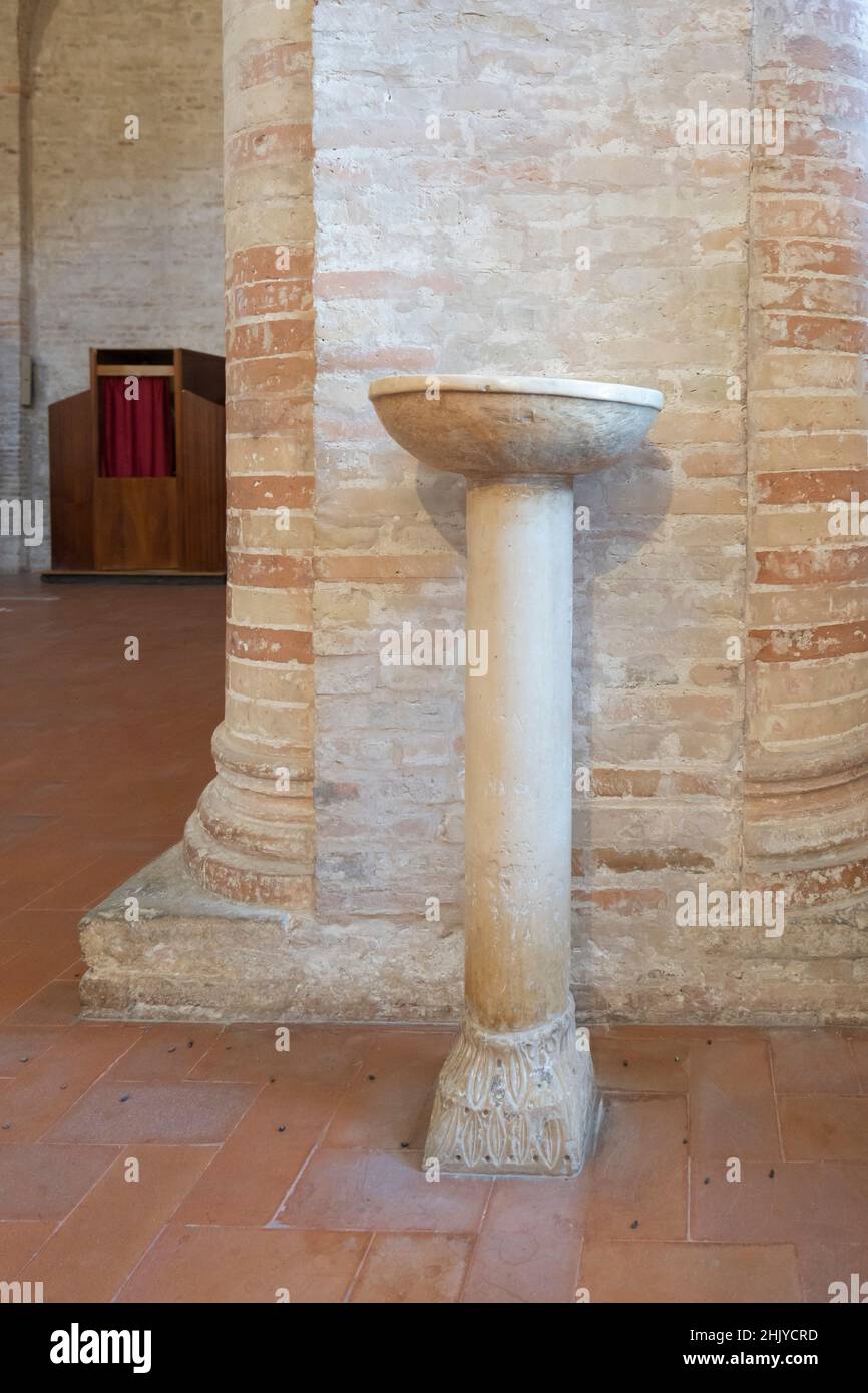 Church of Santa Maria di Propezzano, Notaresco, Abruzzo, Italy, Europe ...