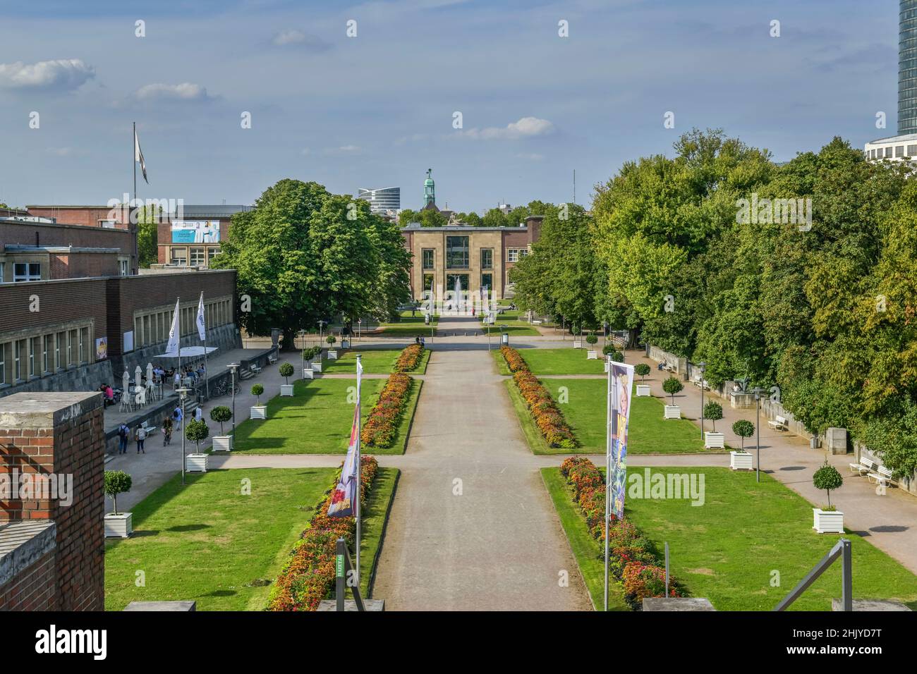 Ehrenhof mit kunstmuseum hi-res stock photography and images - Alamy