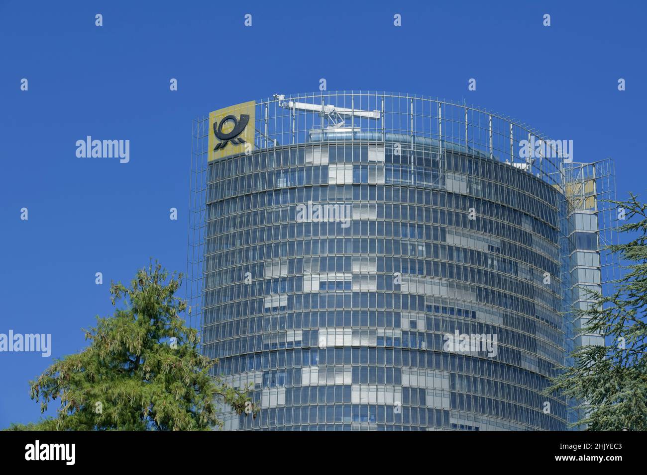 Post Tower, Konzernzentrale der Deutsche Post DHL Group, Charles-de ...