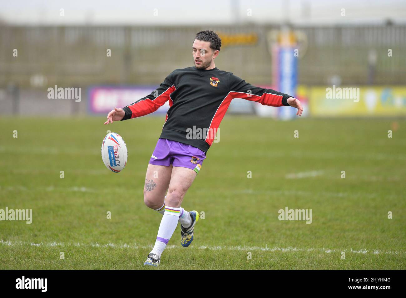 Dewsbury, England - 30 January 2022 - Dec Patton of Bradford Bulls warm ...