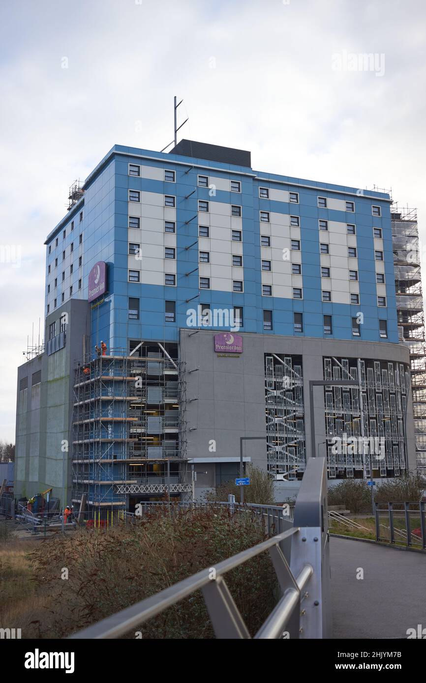High rise hotel with scaffolding Stock Photo - Alamy