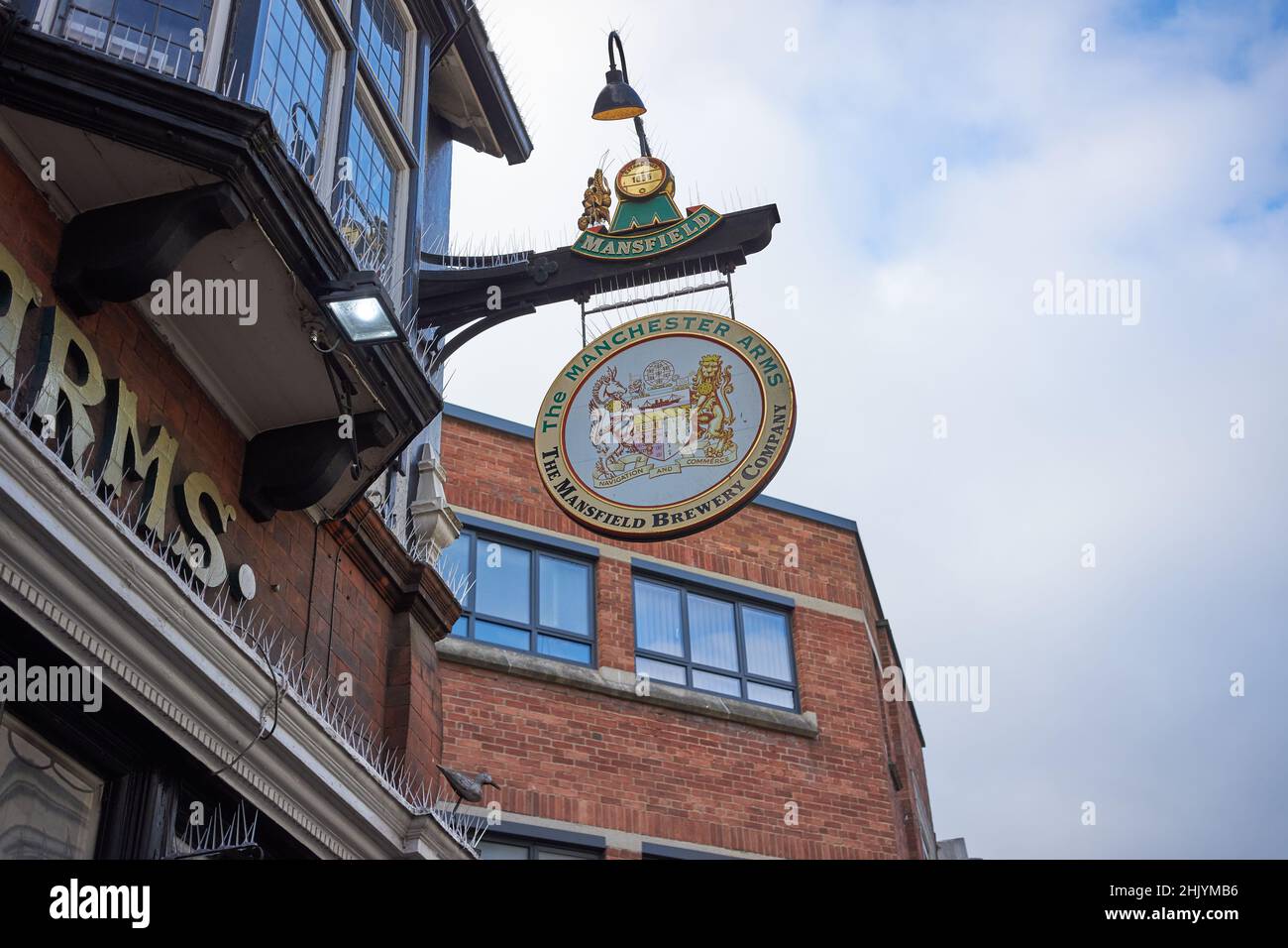 Hull pub sign hi-res stock photography and images - Alamy