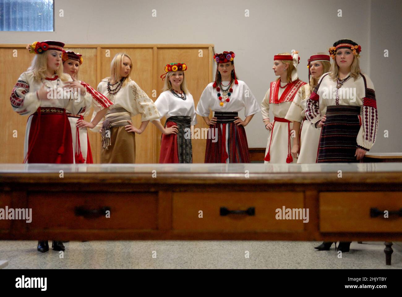 Roma traditional dress hi-res stock photography and images - Alamy