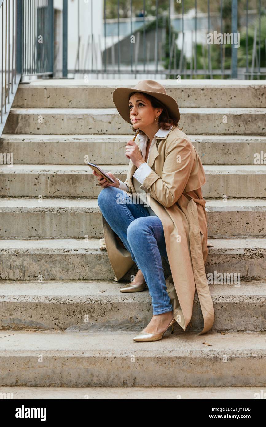 Taking notes outside hi-res stock photography and images - Alamy