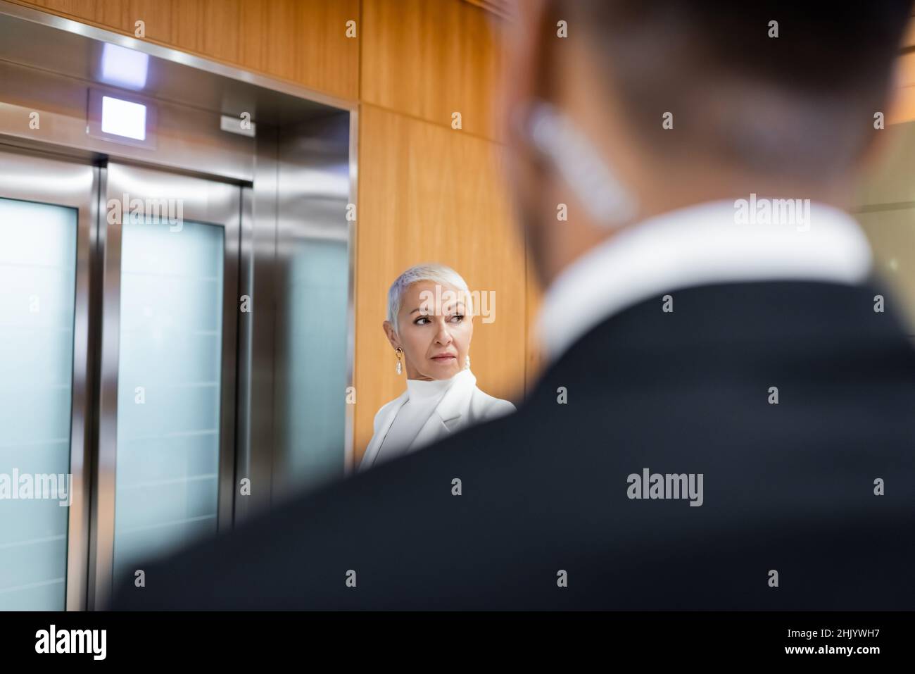 Foyer elevator hi-res stock photography and images - Alamy