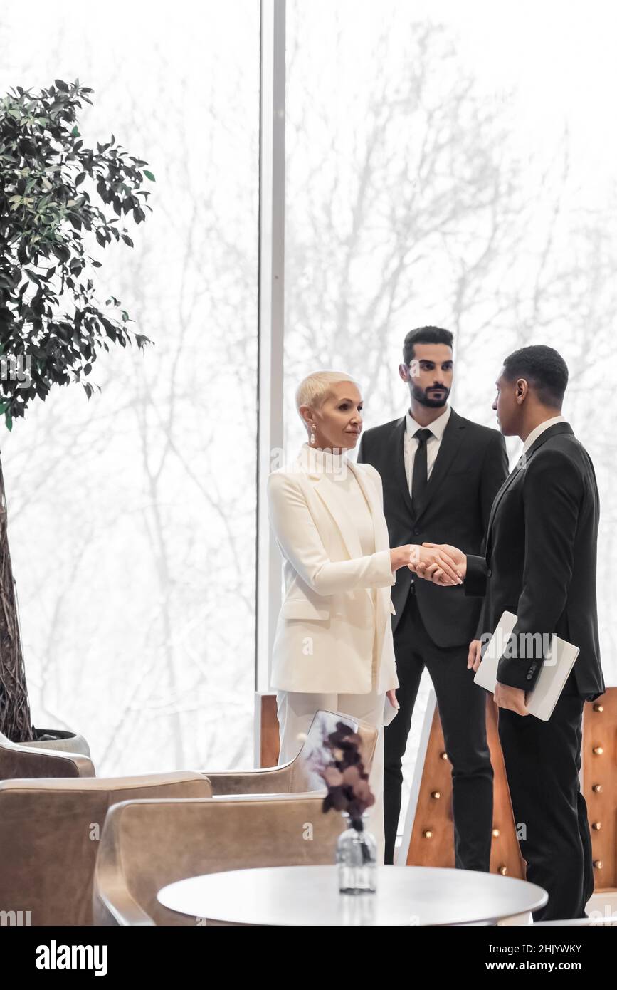 Work security hi-res stock photography and images - Alamy