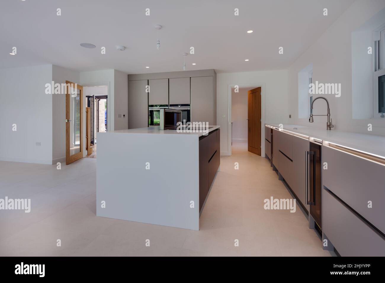 Domestic apliances hi-res stock photography and images - Alamy