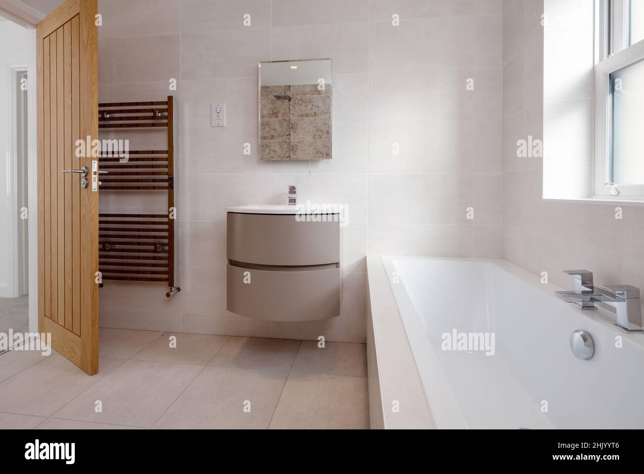 Toft, Cambridgeshire - September 18 2017: Brand new luxury bathroom ...