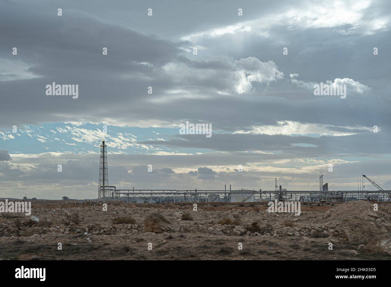 Syria ancient wall desert hi-res stock photography and images - Alamy