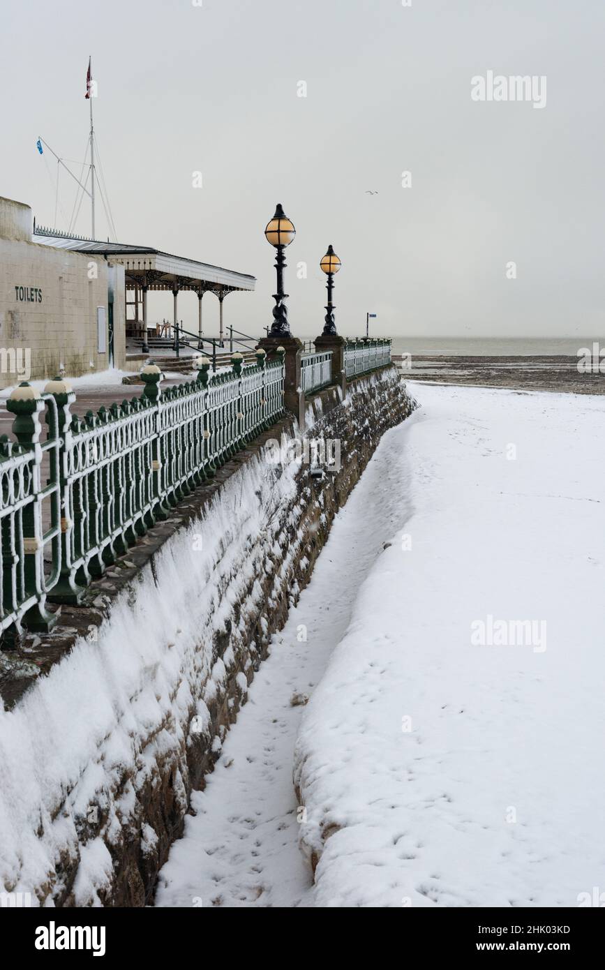 The TS Eliot beach shelter and toilets at Margate Main Sands in the ...