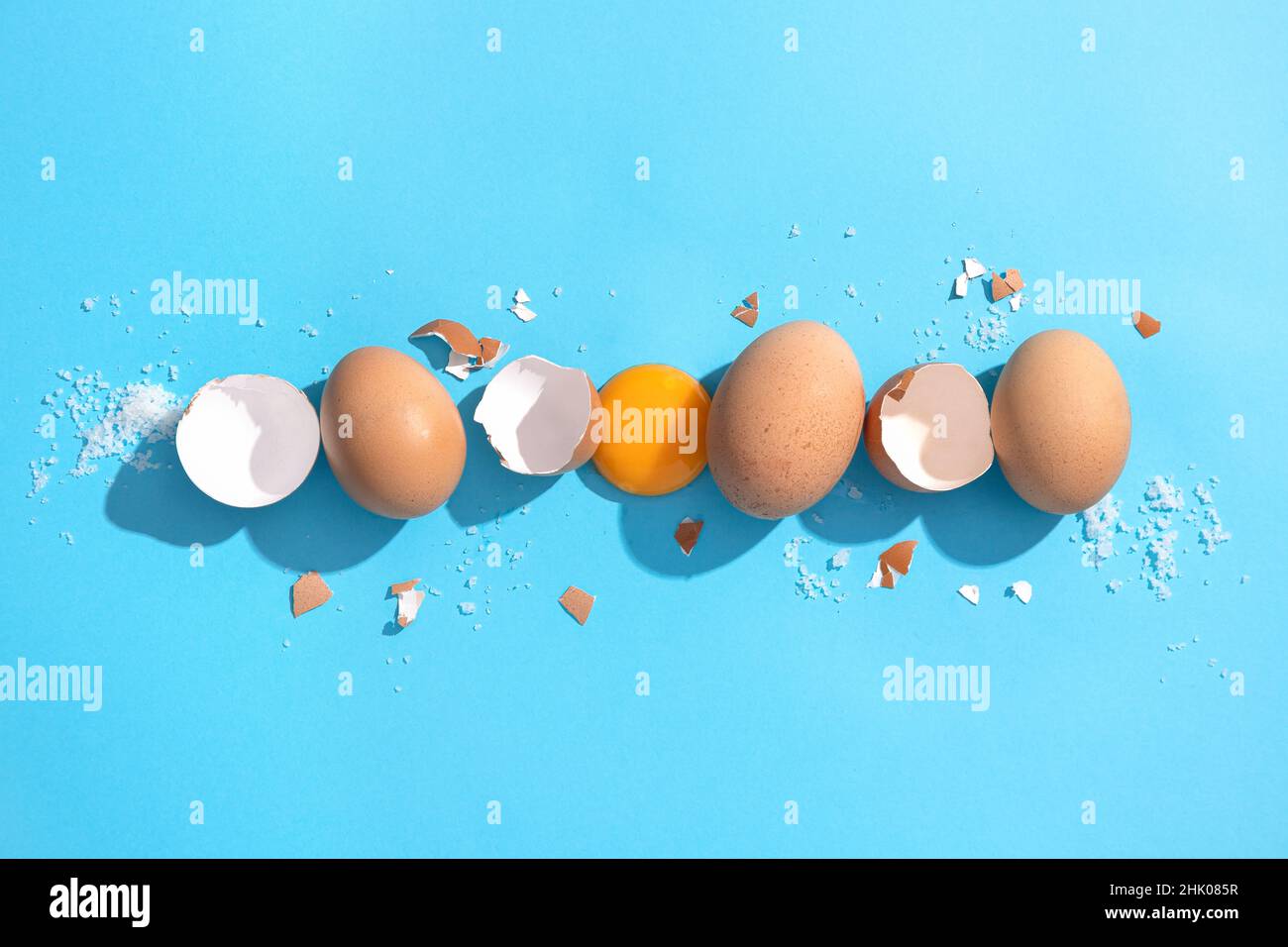 Flat lay egg shell hi-res stock photography and images - Alamy