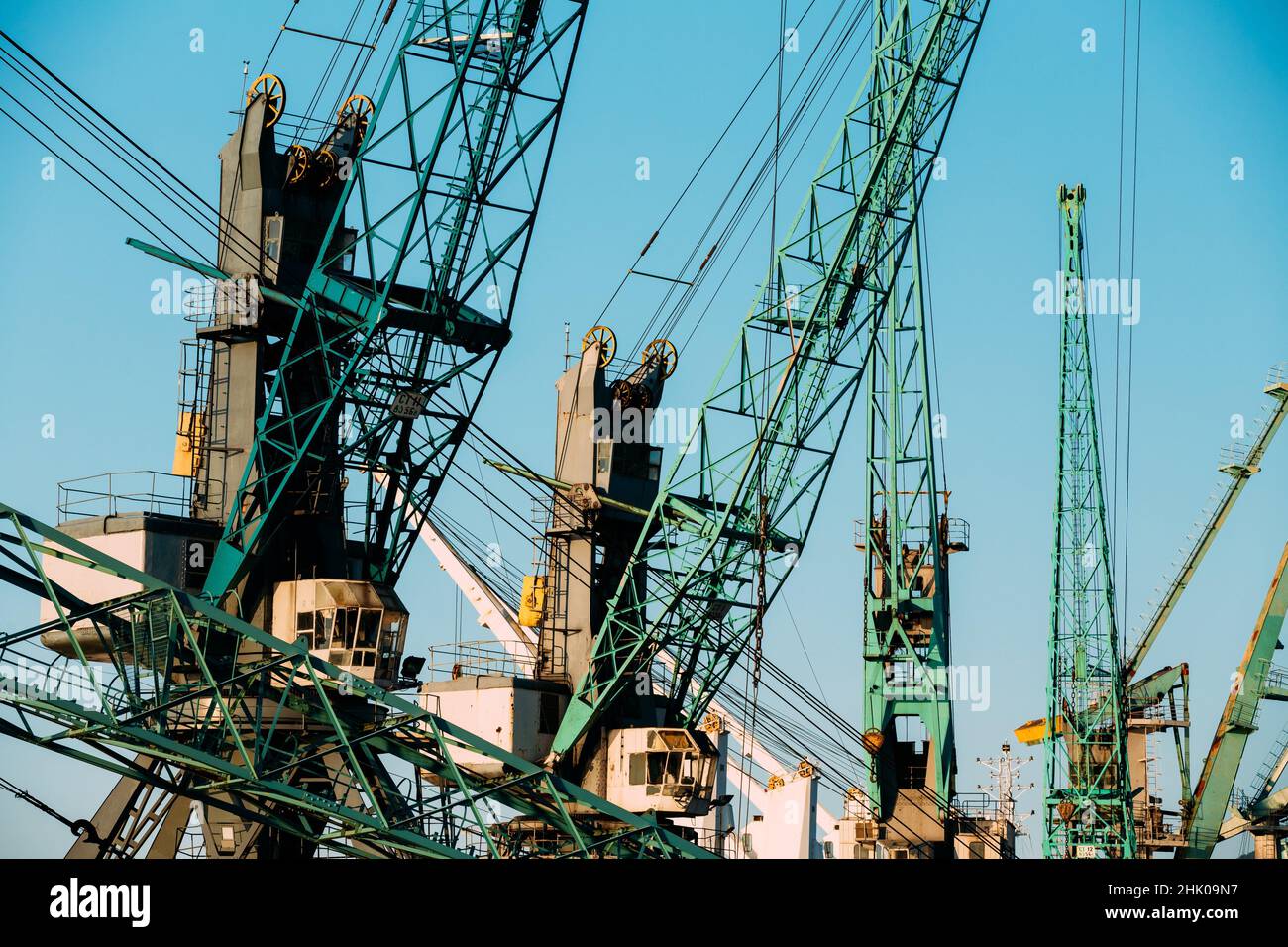 Old loading crane hi-res stock photography and images - Alamy