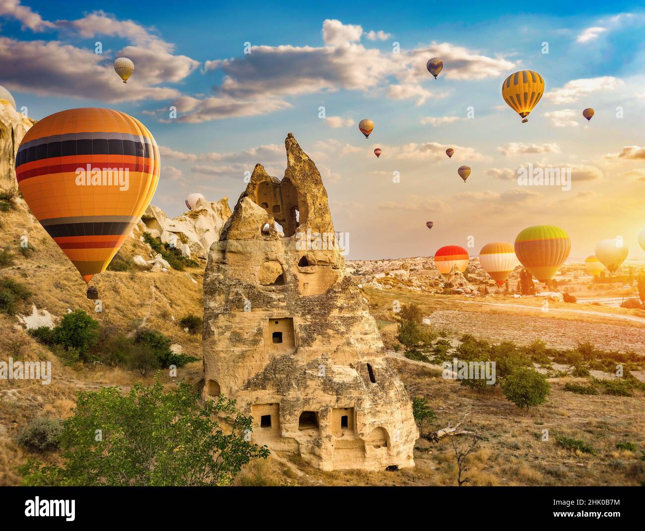 Hot air ballooning over cappadocia hi-res stock photography and images ...