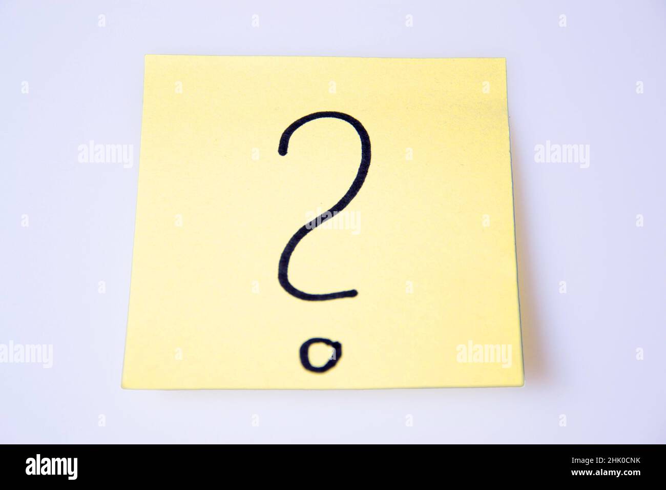 Question mark post it hi-res stock photography and images - Alamy