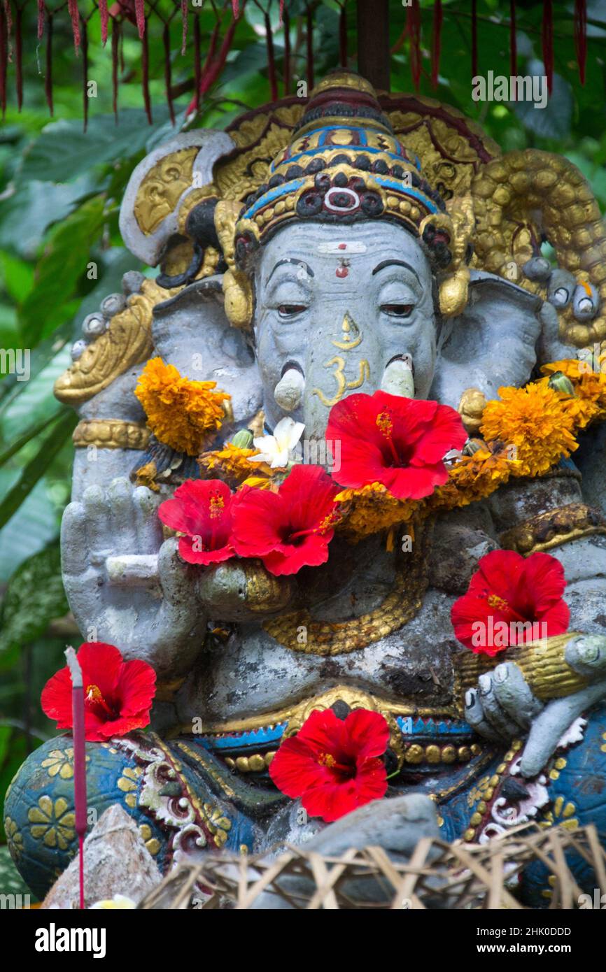 Statue bali hi-res stock photography and images - Alamy