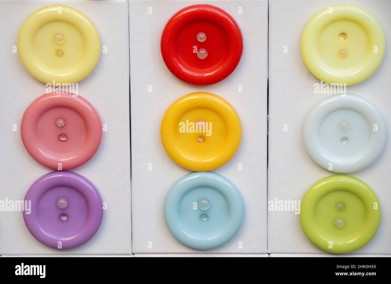 Colorful buttons sewing hi-res stock photography and images - Alamy