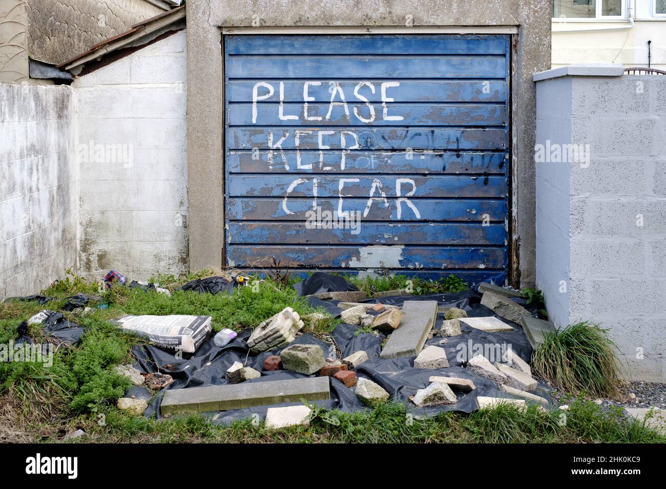 Please not leave rubbish sign hi-res stock photography and images - Alamy