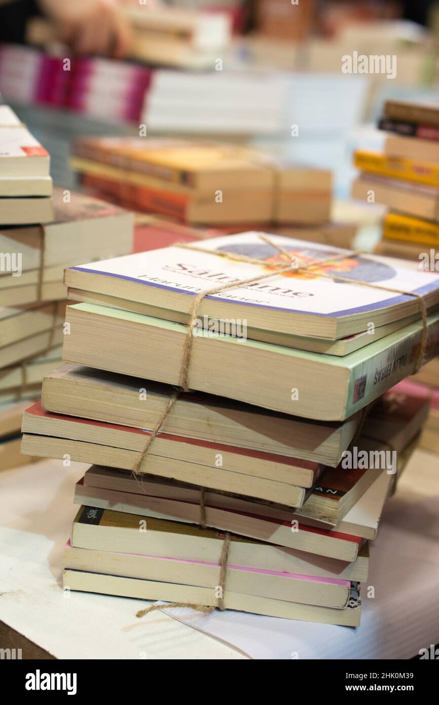 Educational books collection hi-res stock photography and images - Alamy