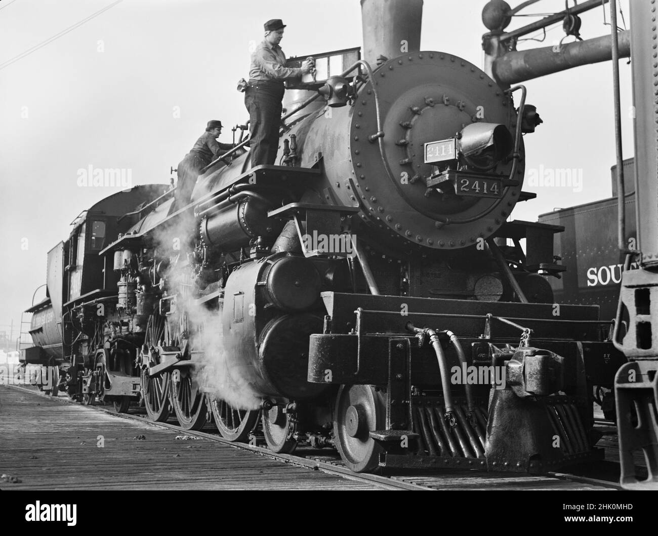 Female railroad worker hi-res stock photography and images - Alamy