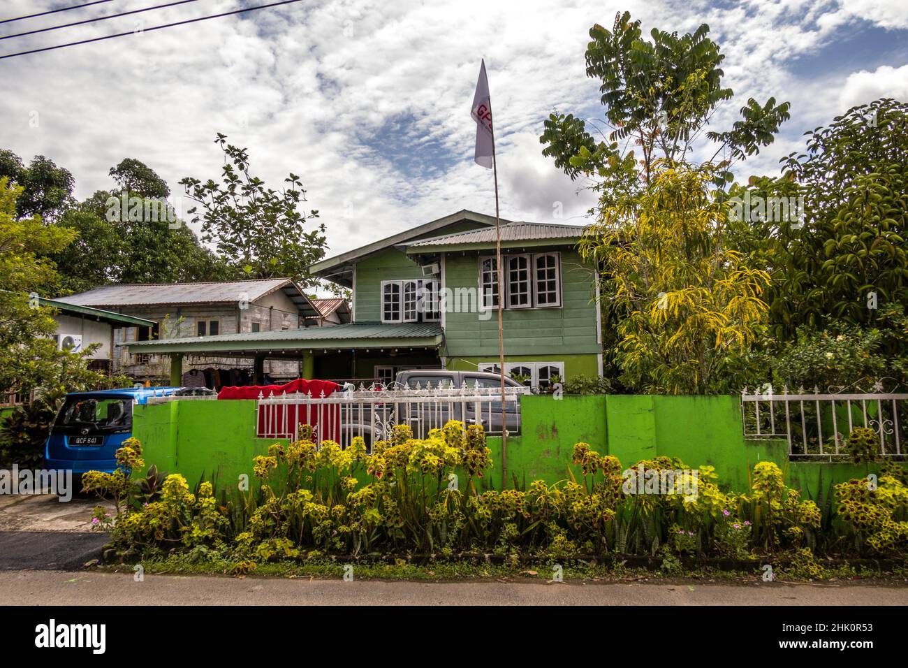 Malay house kampung hi-res stock photography and images - Alamy