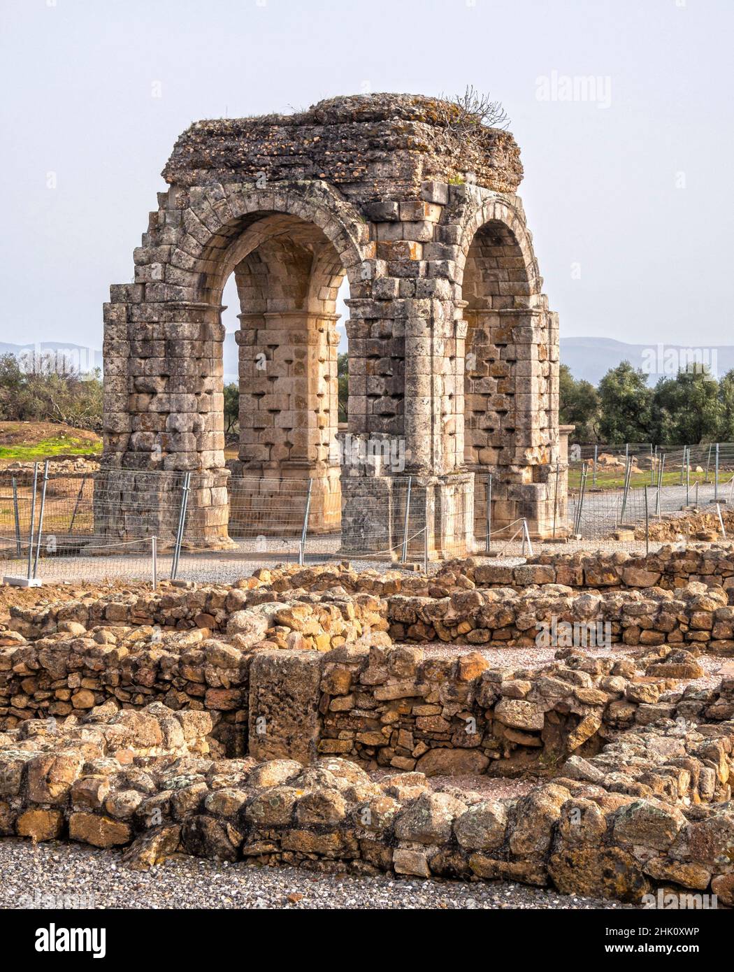 Spanish arch gate hi-res stock photography and images - Alamy