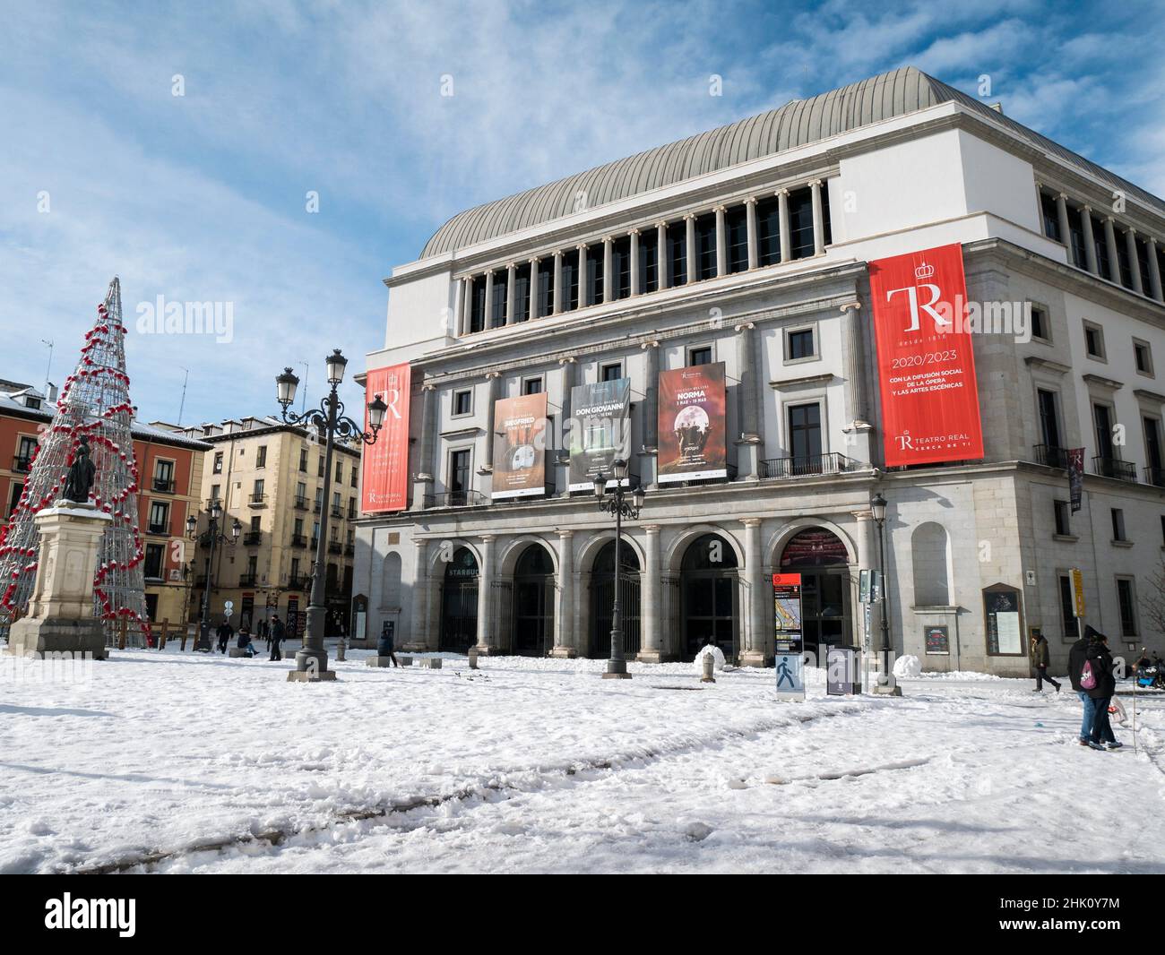 Plaza isabel ii hi-res stock photography and images - Alamy