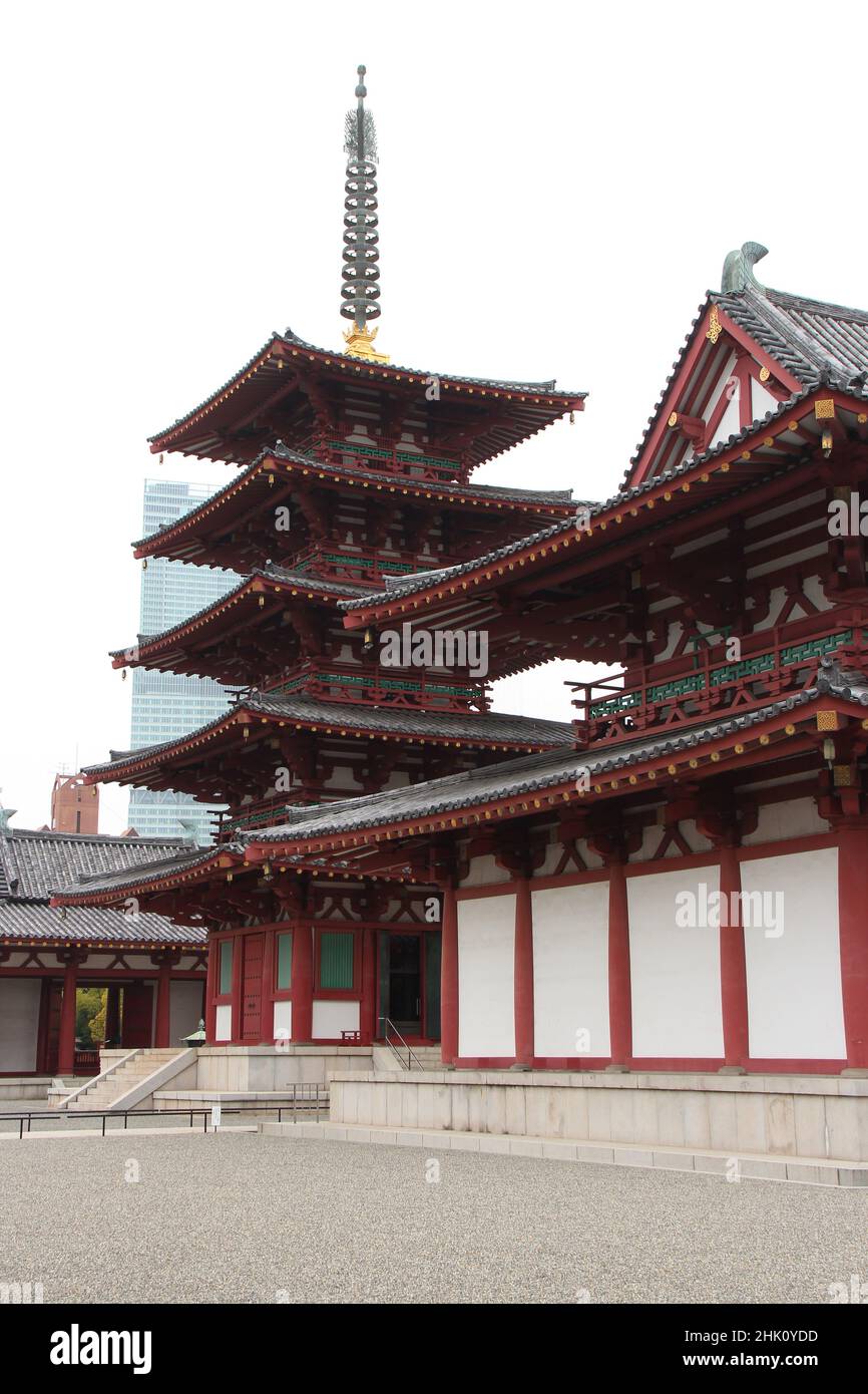 Shitenno ji pagoda hi-res stock photography and images - Alamy