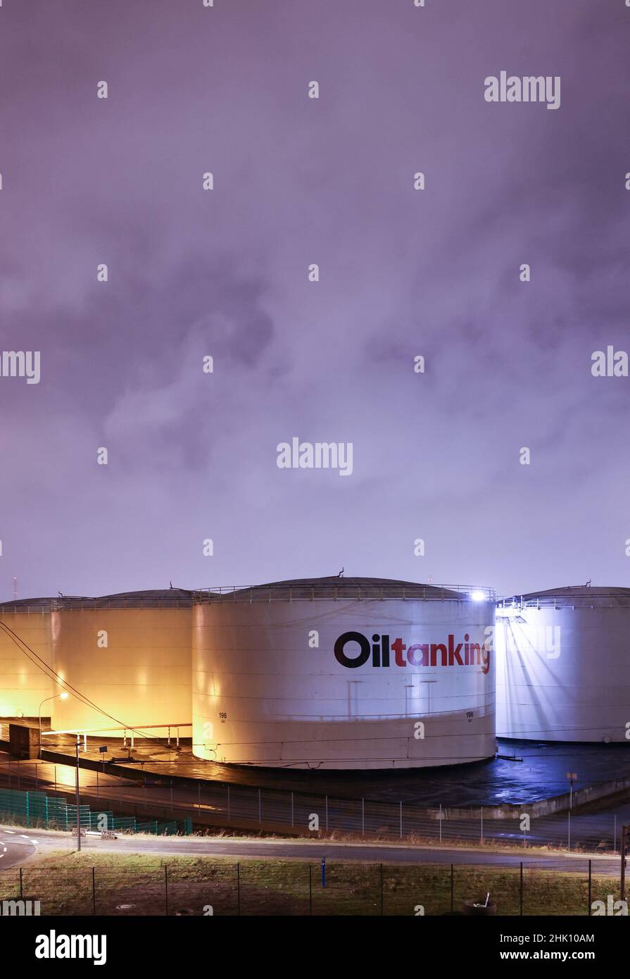 Hamburg, Germany. 01st Feb, 2022. View of storage containers of the ...