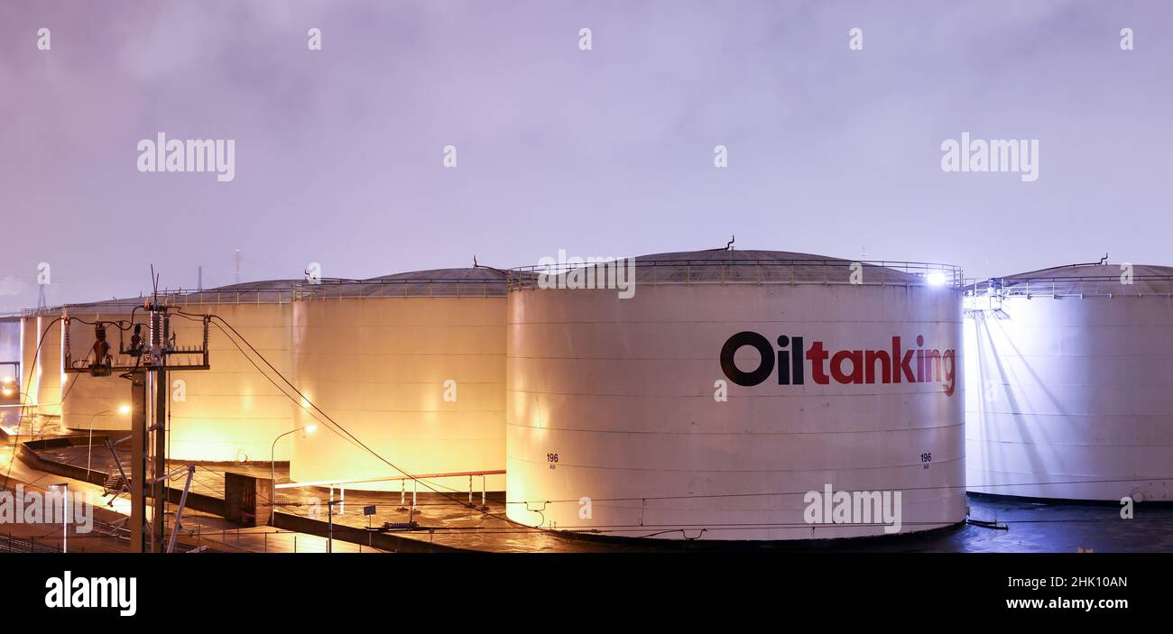 Hamburg, Germany. 01st Feb, 2022. View of storage containers of the ...