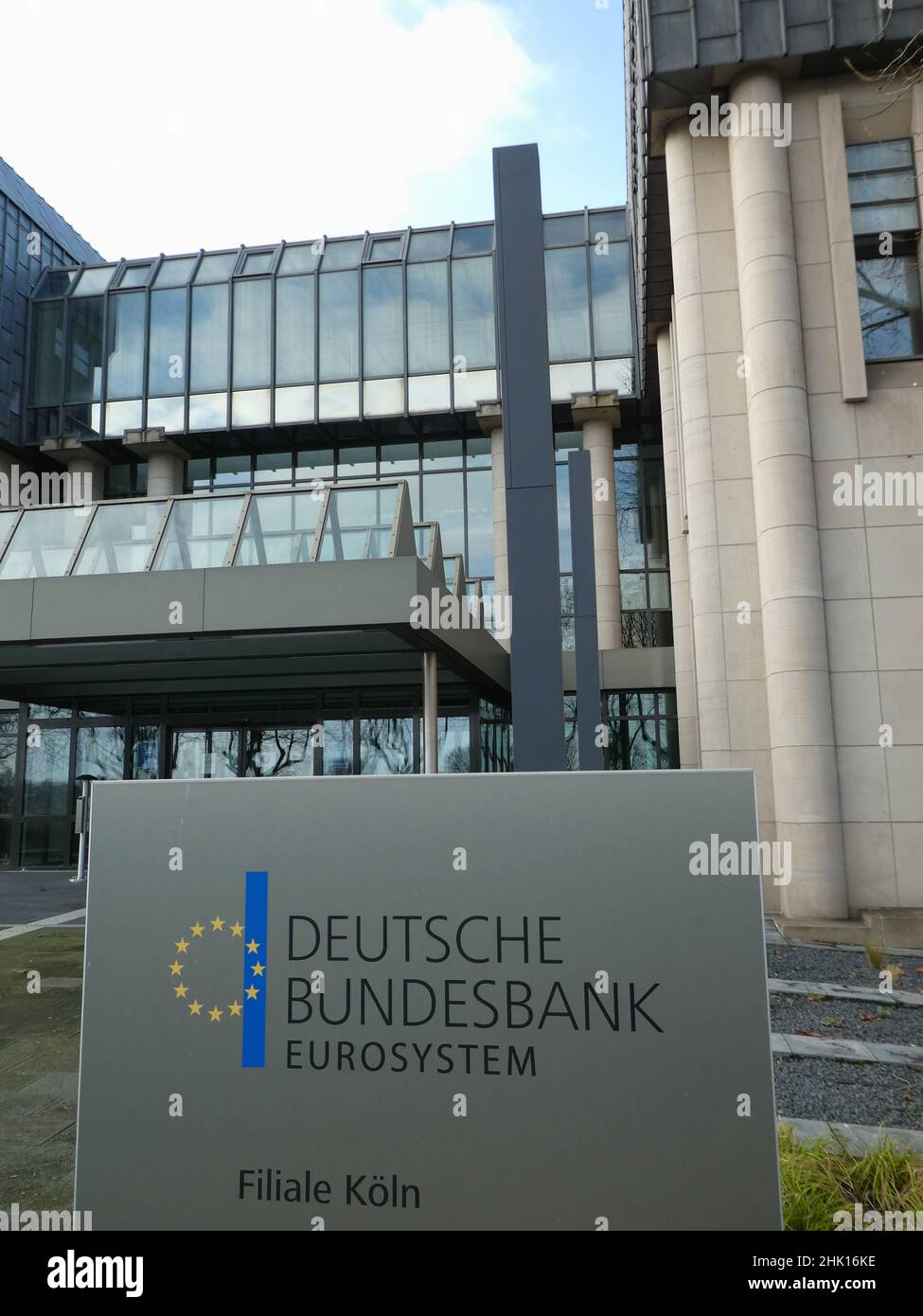 Cologne, Germany. 23rd Jan, 2022. Sign Deutsche Bundesbank Eurosystem ...