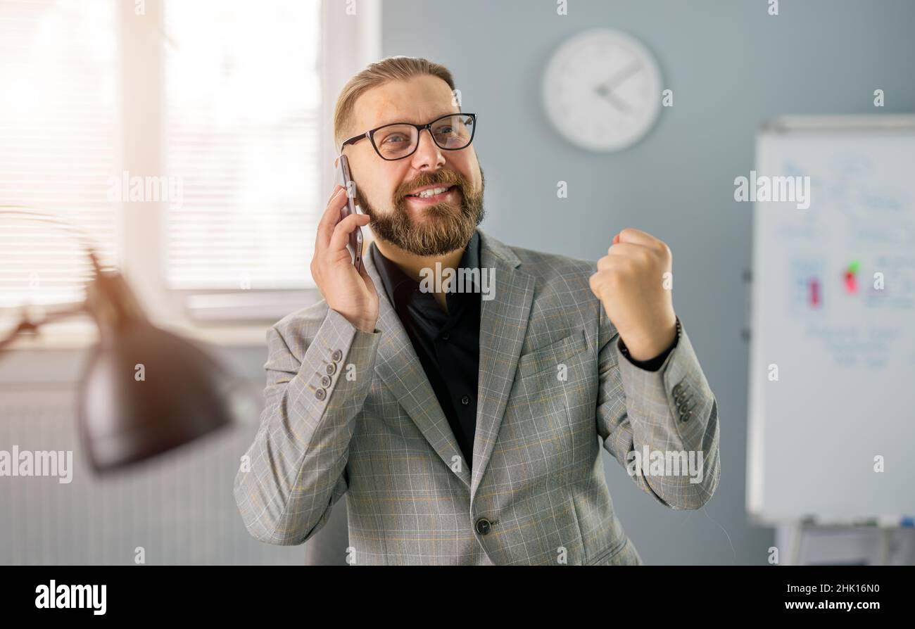 Success talk hi-res stock photography and images - Alamy