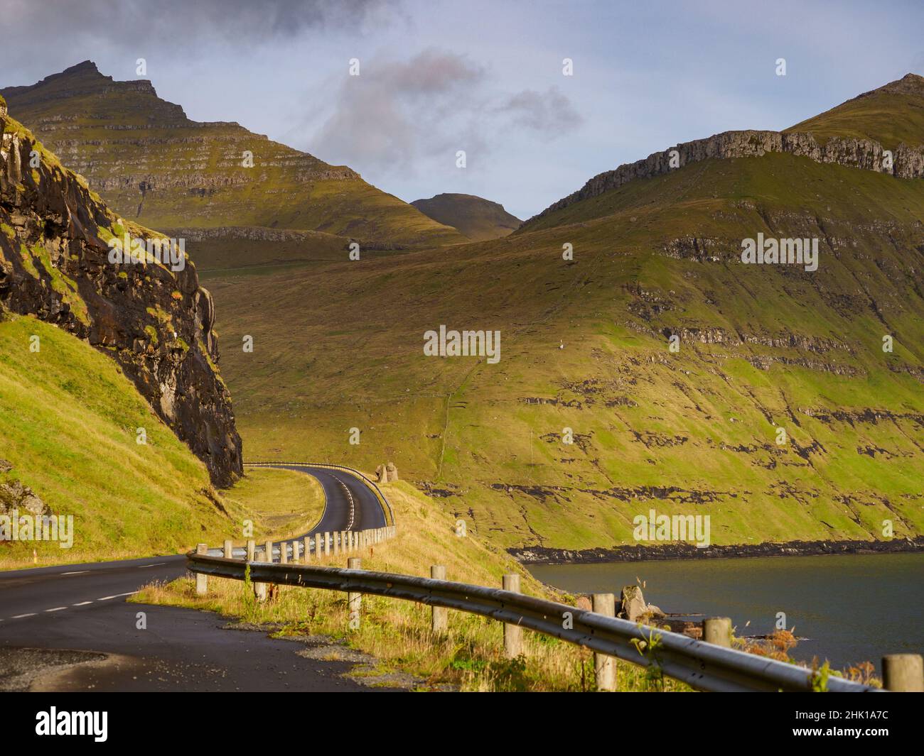 Summit roadway hi-res stock photography and images - Alamy