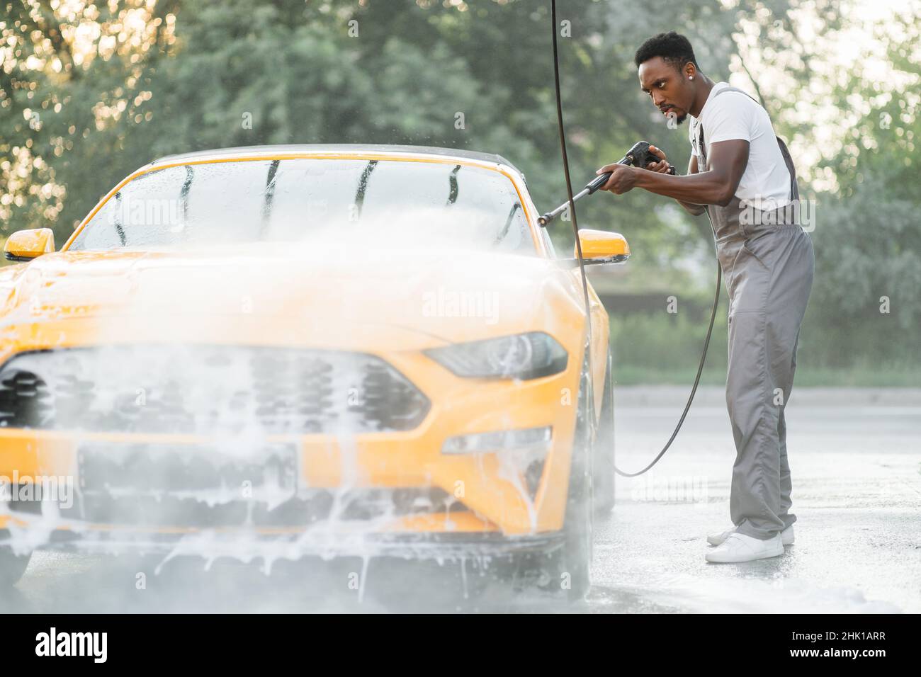 African car wash hi-res stock photography and images - Alamy