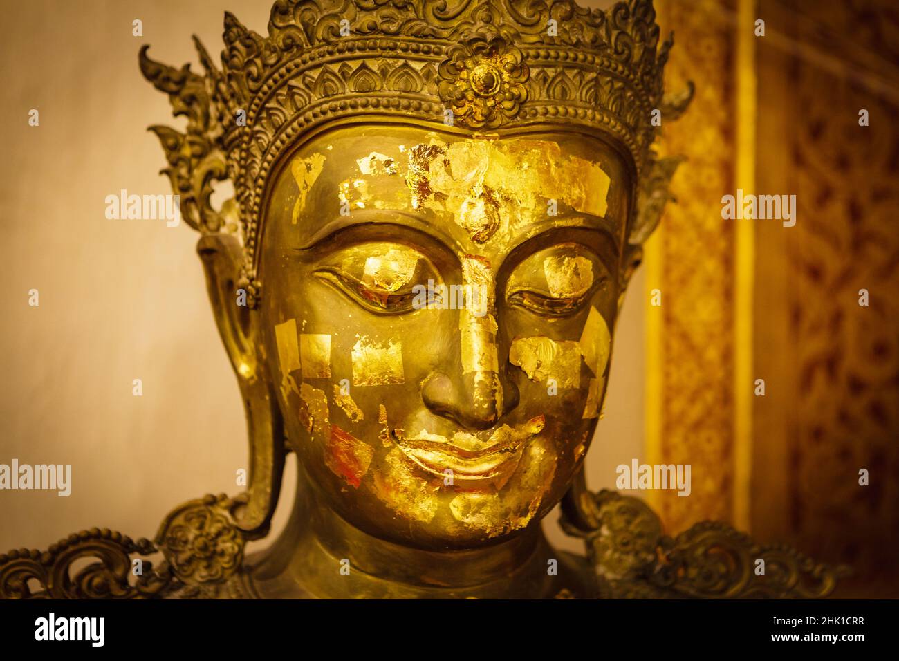 Worship buddhism hi-res stock photography and images - Alamy