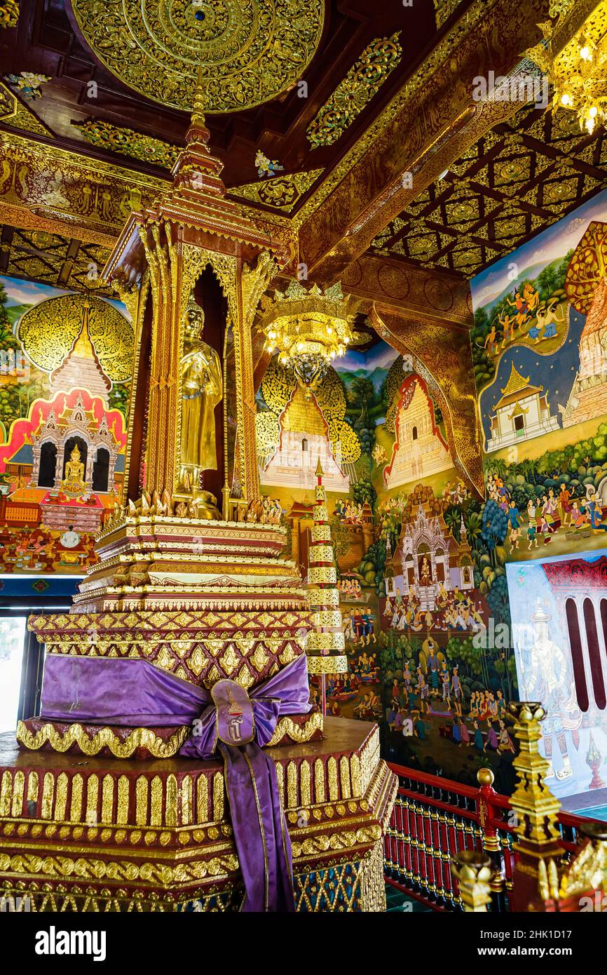 Buddha statue, most recognizable religious symbol of buddhism Stock ...