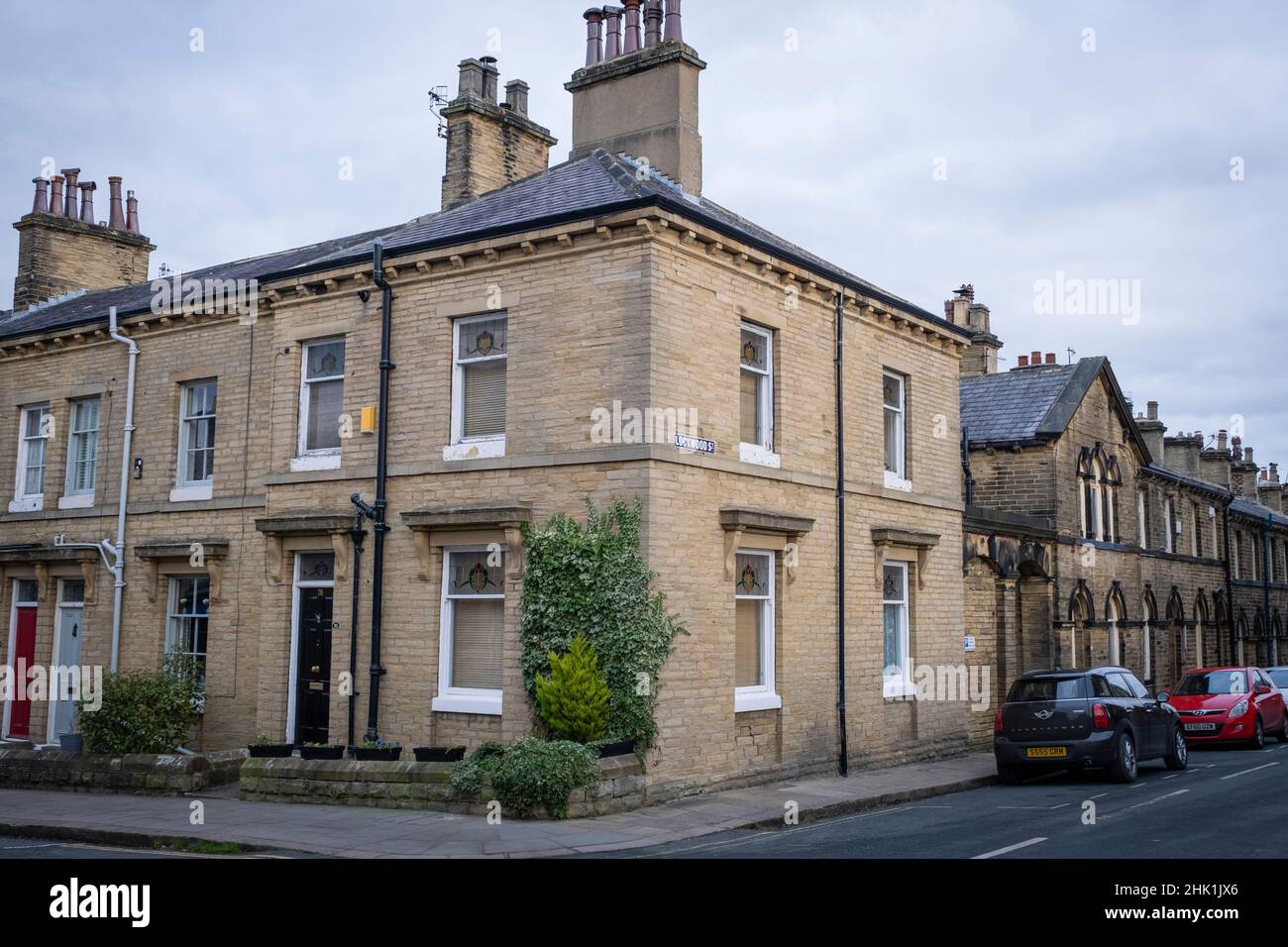 Millworkers houses at Saltaire model village, Bradford, West Yorkshire ...