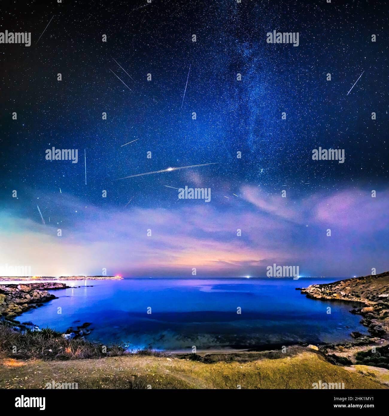 Shooting star clouds hi-res stock photography and images - Alamy