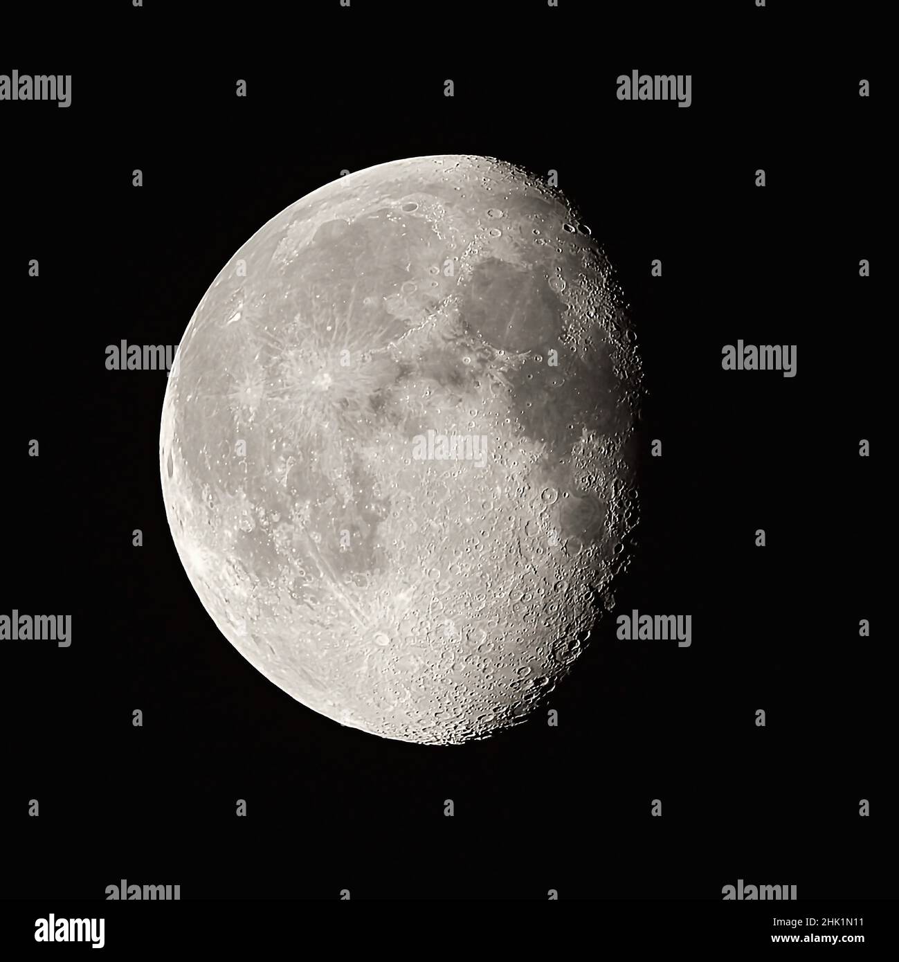 Gibbous moon crescent hi-res stock photography and images - Alamy
