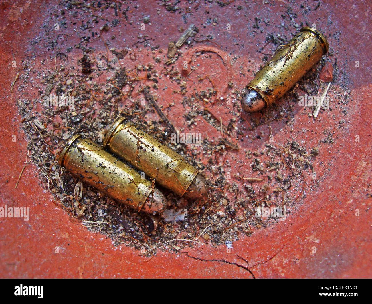 Scattered bullets hi-res stock photography and images - Alamy