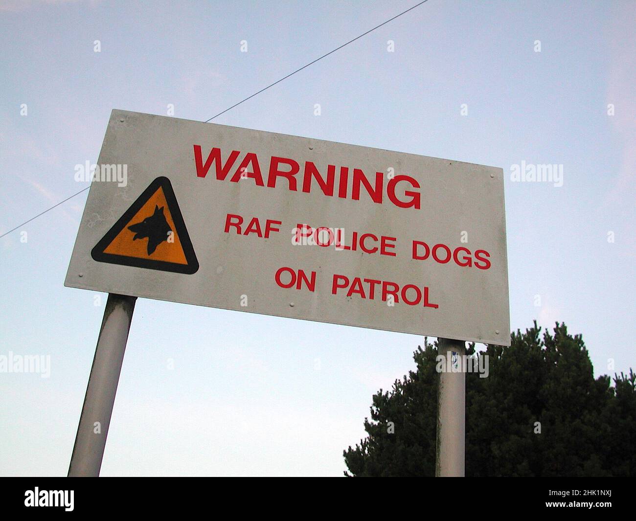 Of the raf police hi-res stock photography and images - Alamy