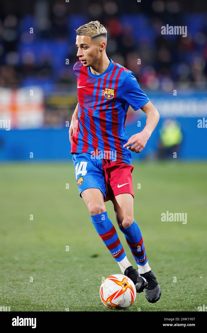 BARCELONA - JAN 29: Kays Ruiz in action during the Primera RFEF match ...