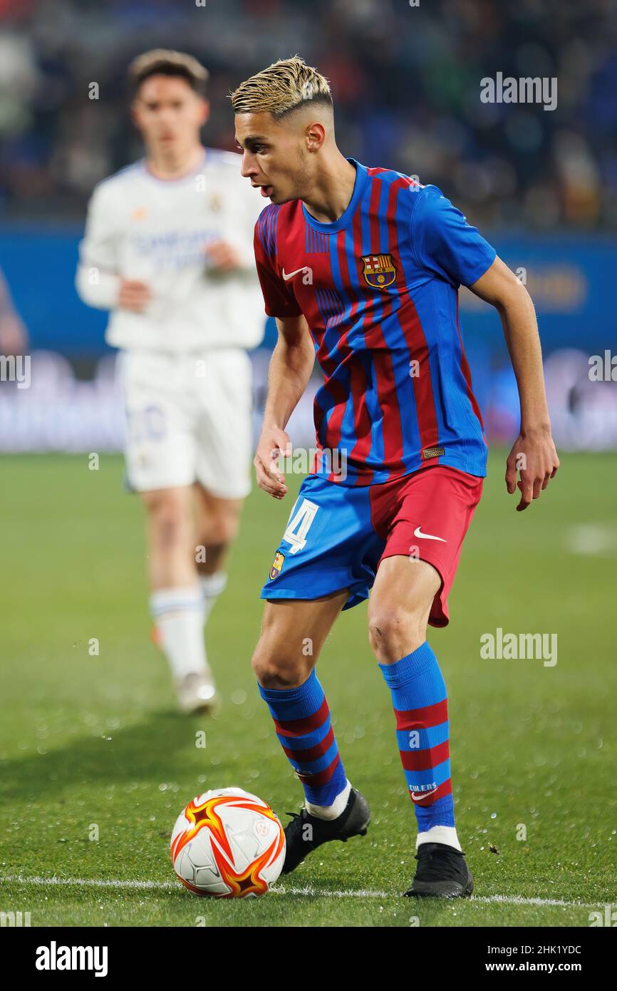 BARCELONA - JAN 29: Kays Ruiz in action during the Primera RFEF match ...