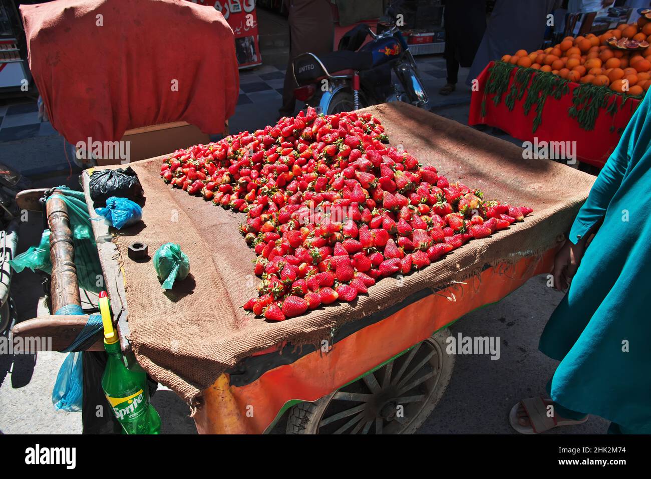 The local market, bazaar in Peshawar, Pakistan Stock Photo - Alamy